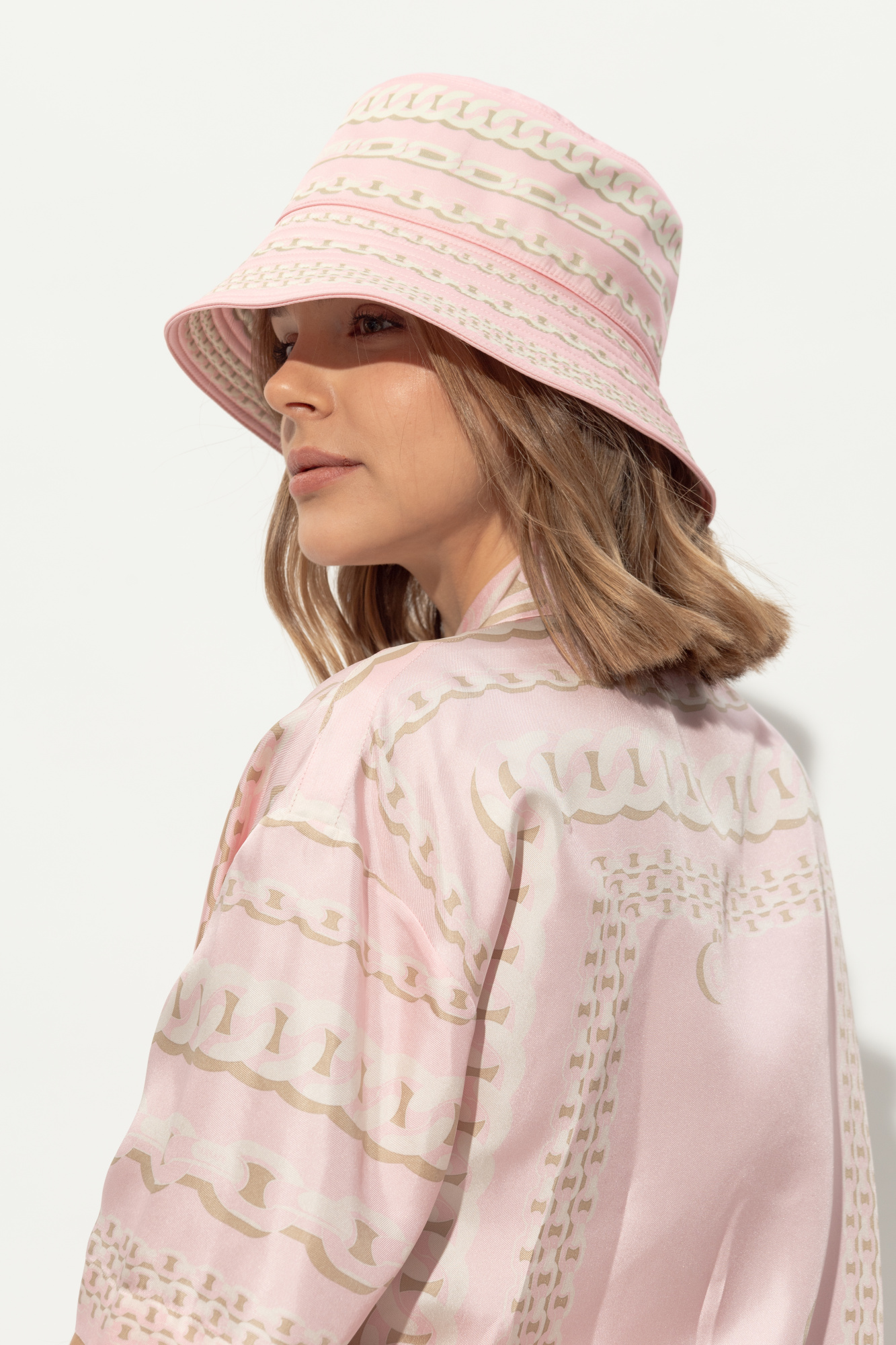 Pink Hat with Versace Treasure print Versace - Vitkac GB