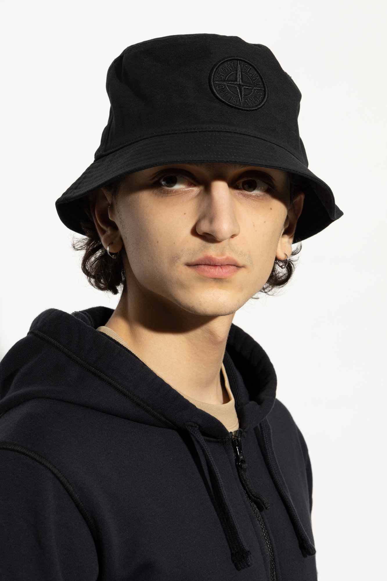 Black Hat with logo Stone Island - Vitkac GB